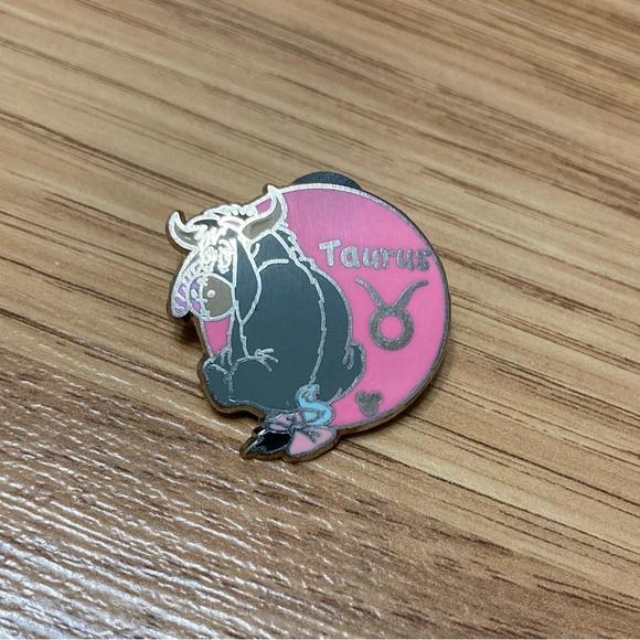 Disney | Accessories | 525 Disney Trading Pin Eeyore Taurus Zodiac Sign ...